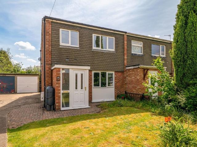 3 bedroom end of terrace house for sale