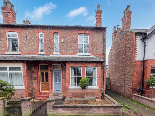 3 bedroom end of terrace house for sale