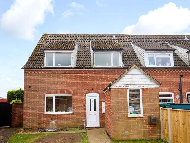 3 bedroom end of terrace house for sale