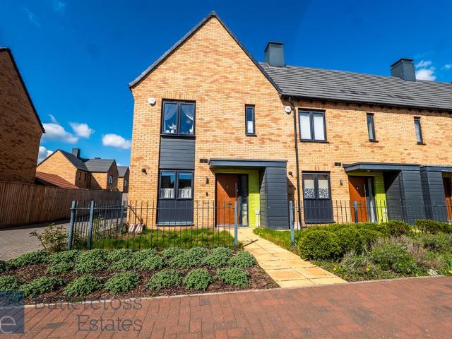 3 bedroom end of terrace house for sale