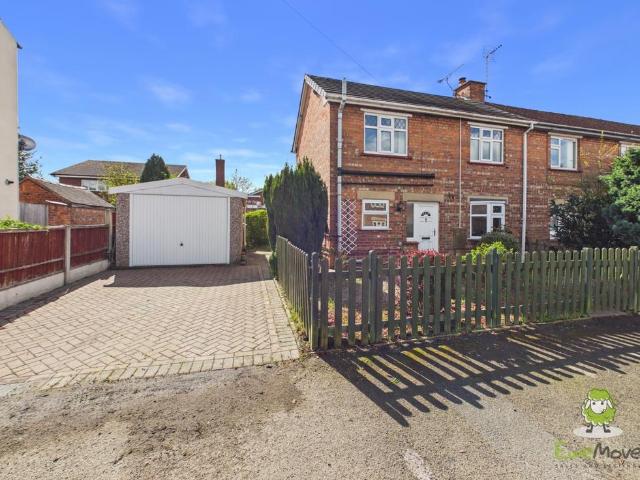 3 bedroom end of terrace house for sale