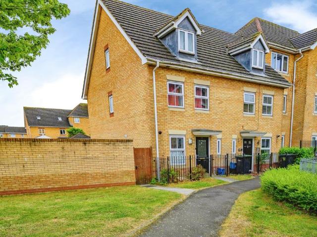 3 bedroom end of terrace house for sale