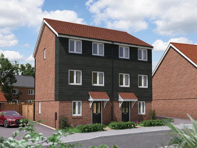 3 bedroom end of terrace house for sale