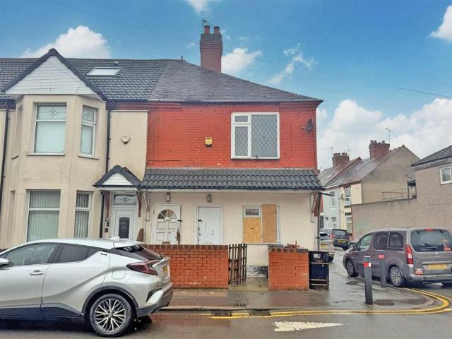 3 bedroom end of terrace house for sale