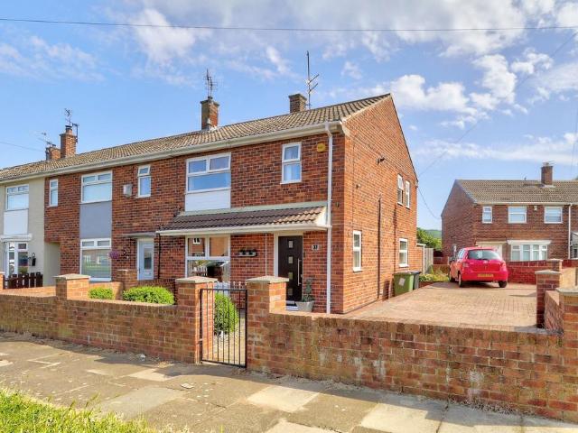 3 bedroom end of terrace house for sale