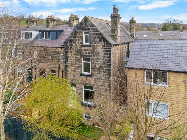 3 bedroom end of terrace house for sale