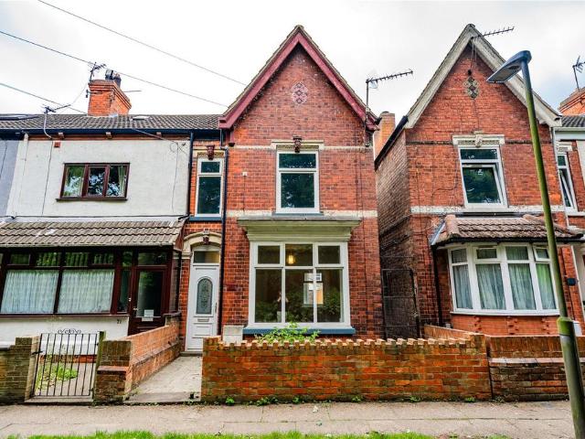 3 bedroom end of terrace house for sale