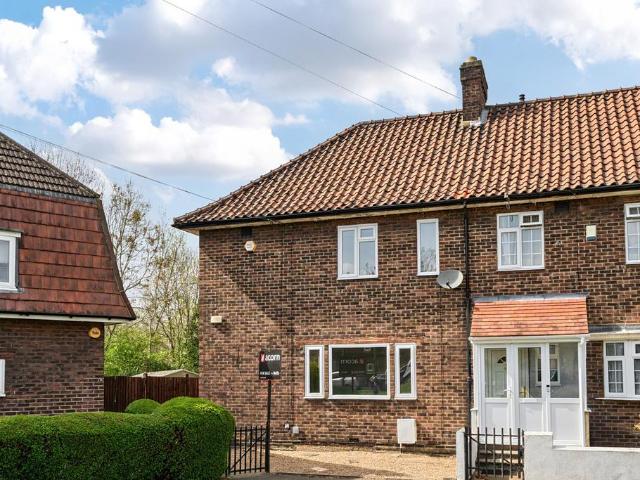 3 bedroom end of terrace house for sale