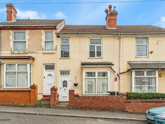 3 bedroom end of terrace house for sale