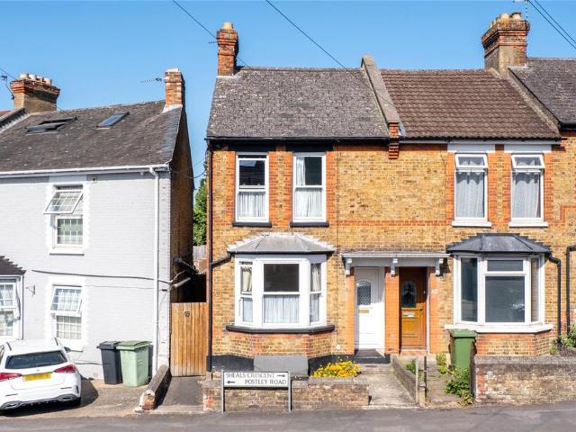 3 bedroom end of terrace house for sale