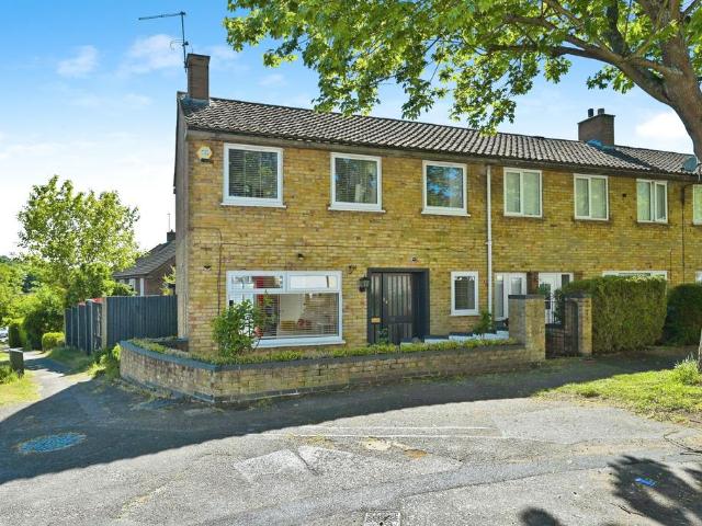3 bedroom end of terrace house for sale