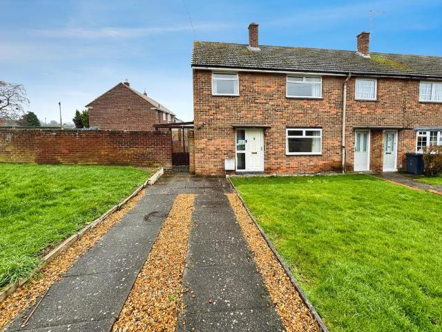3 bedroom end of terrace house for sale