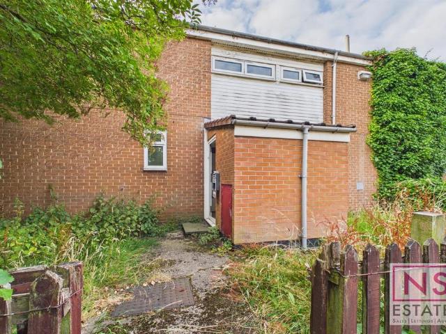 3 bedroom end of terrace house for sale