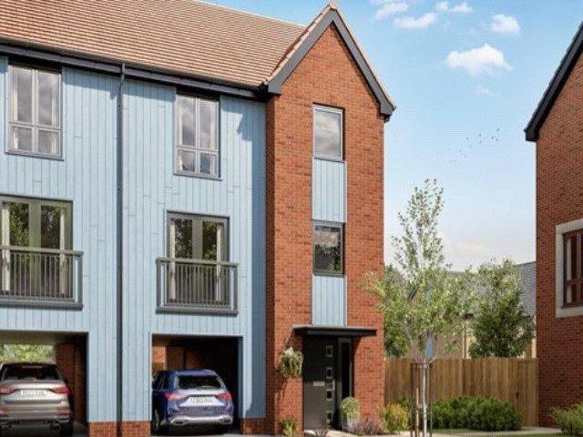 3 bedroom end of terrace house for sale