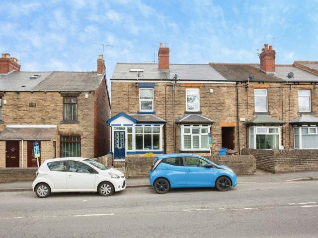 3 bedroom end of terrace house for sale