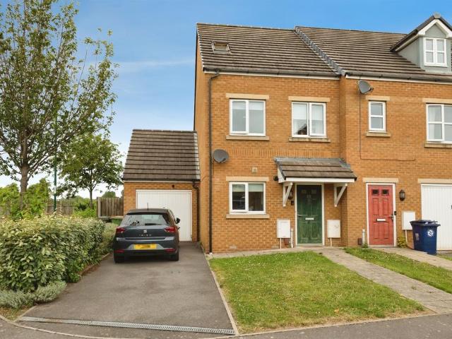 3 bedroom end of terrace house for sale