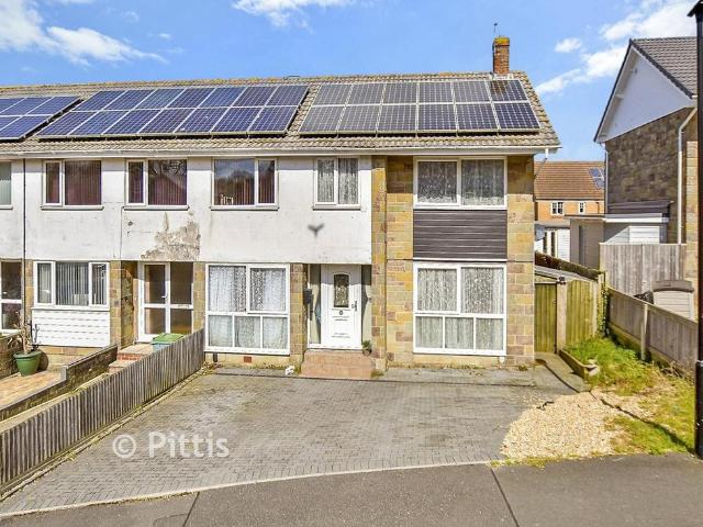 3 bedroom end of terrace house for sale