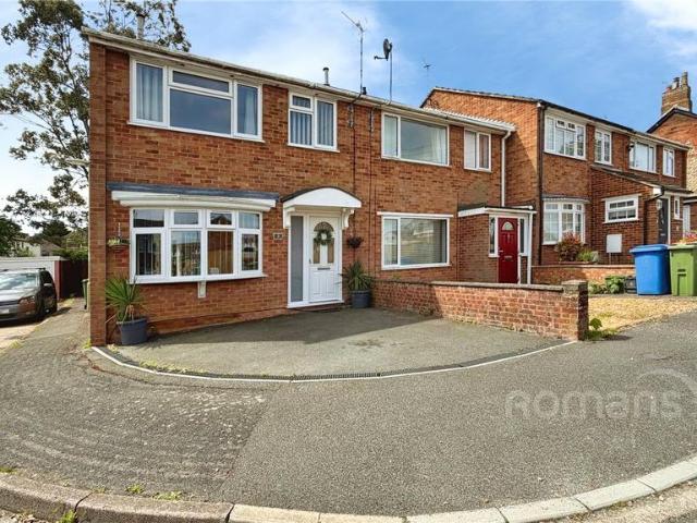 3 bedroom end of terrace house for sale
