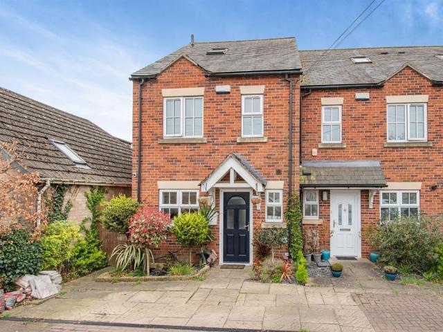 3 bedroom end of terrace house for sale