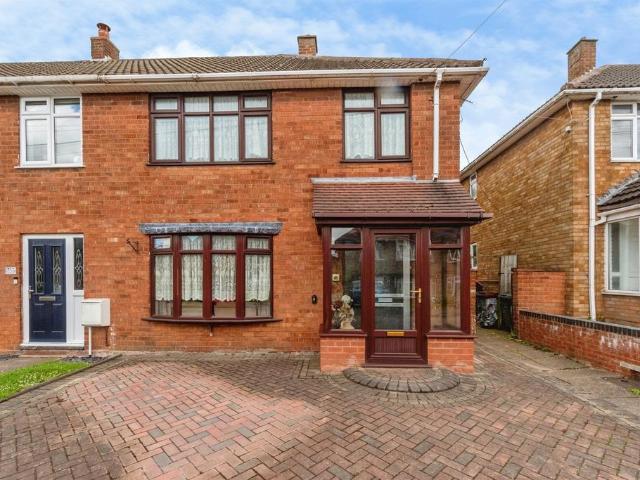 3 bedroom end of terrace house for sale