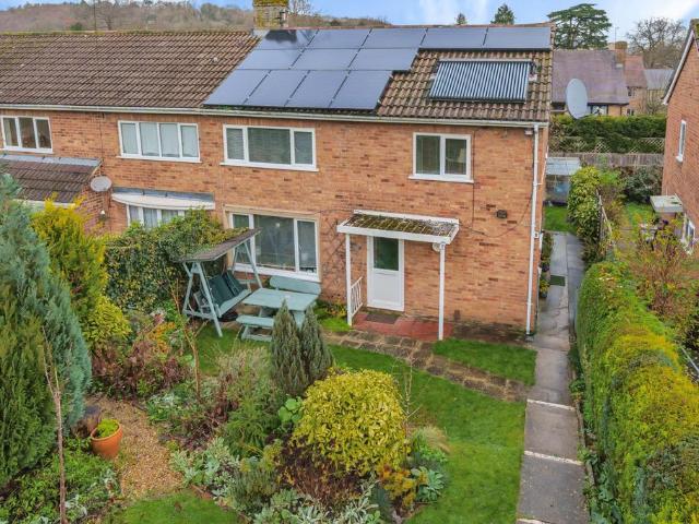 3 bedroom end of terrace house for sale