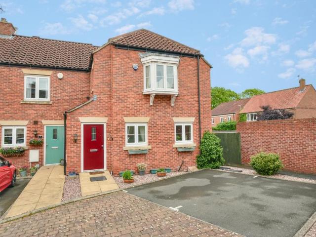 3 bedroom end of terrace house for sale