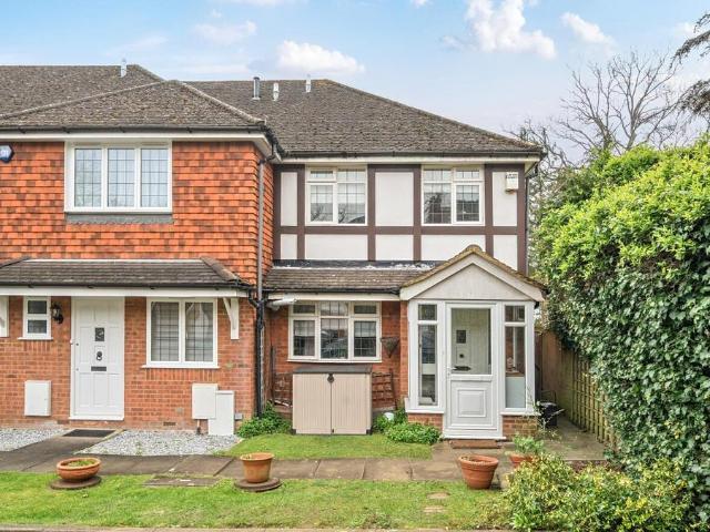 3 bedroom end of terrace house for sale