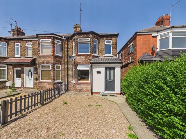 3 bedroom end of terrace house for sale