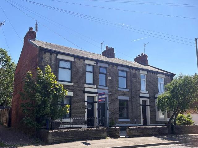 3 bedroom end of terrace house for sale