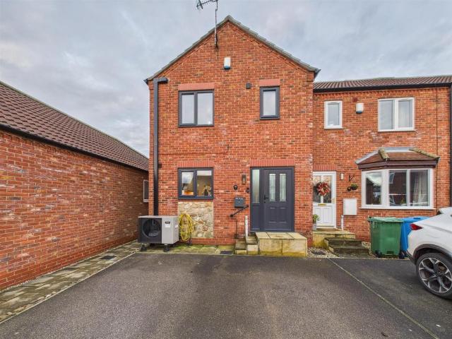 3 bedroom end of terrace house for sale
