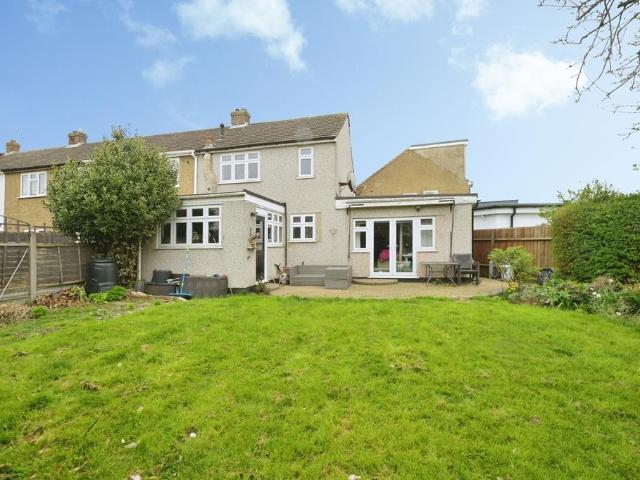 3 bedroom end of terrace house for sale