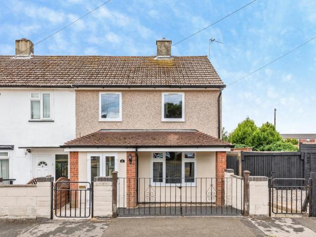 3 bedroom end of terrace house for sale
