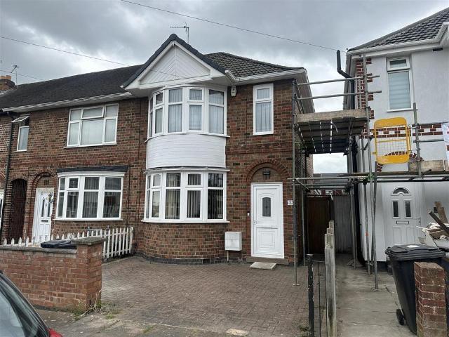 3 bedroom end of terrace house for sale