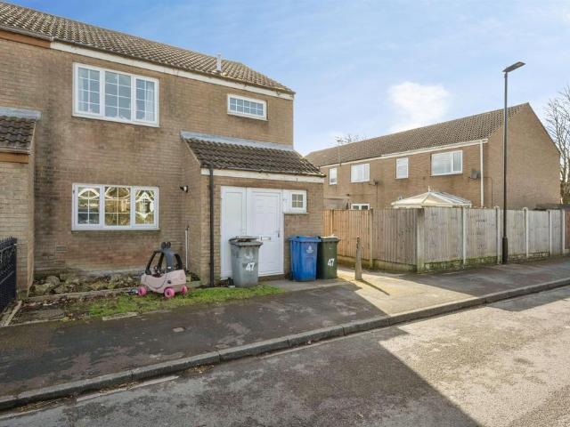 3 bedroom end of terrace house for sale