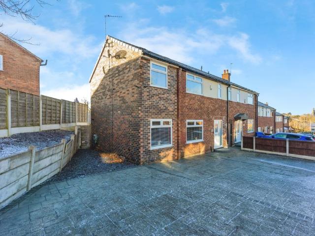 3 bedroom end of terrace house for sale