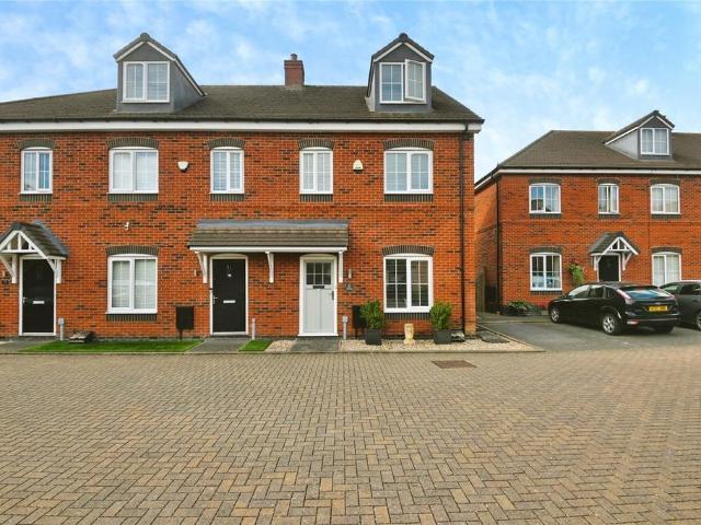 3 bedroom end of terrace house for sale