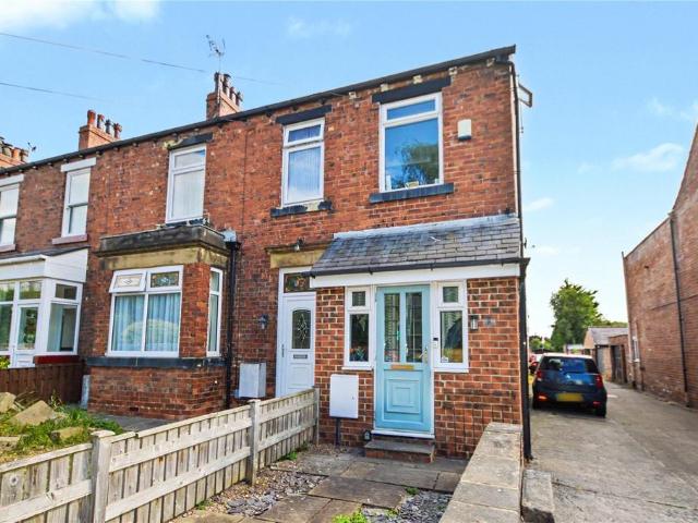3 bedroom end of terrace house for sale