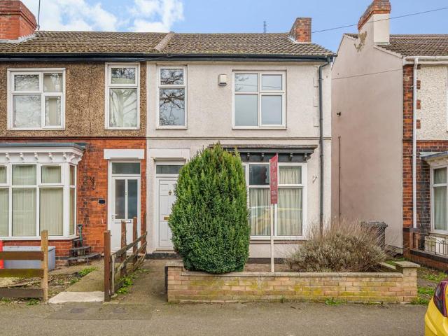 3 bedroom end of terrace house for sale