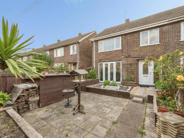 3 bedroom end of terrace house for sale