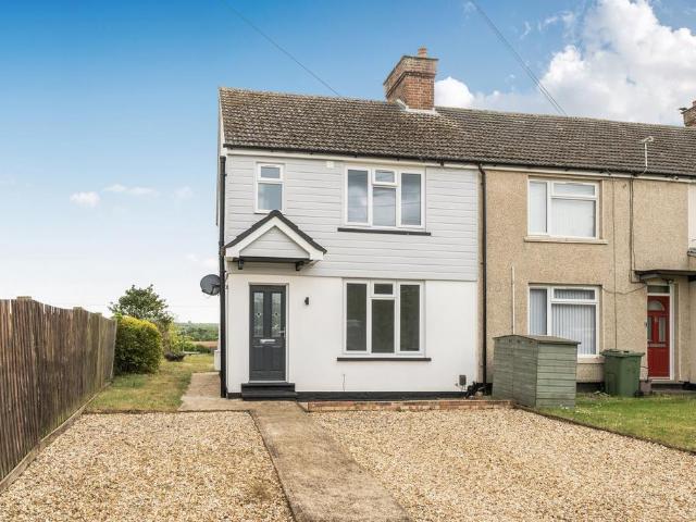 3 bedroom end of terrace house for sale