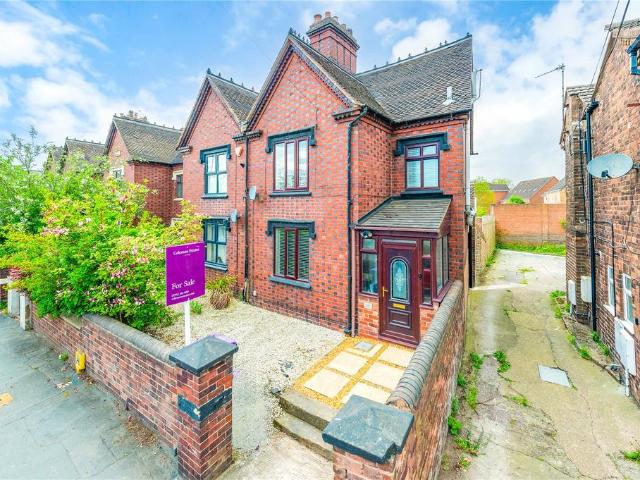 3 bedroom end of terrace house for sale