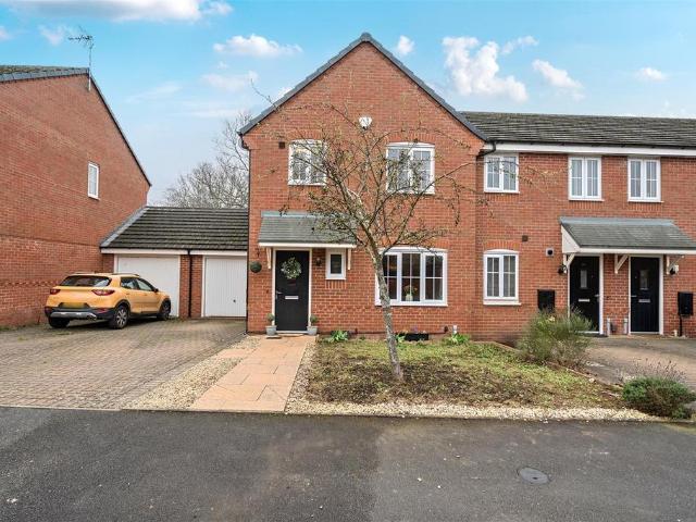 3 bedroom end of terrace house for sale
