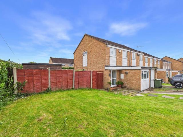 3 bedroom end of terrace house for sale