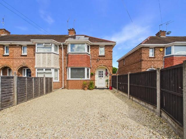 3 bedroom end of terrace house for sale