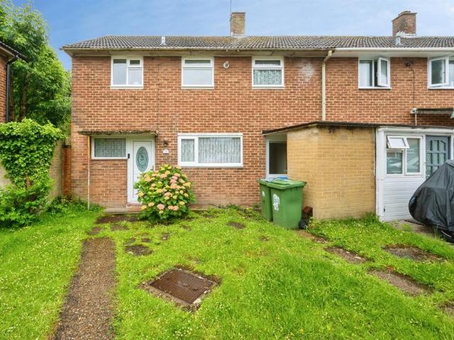 3 bedroom end of terrace house for sale