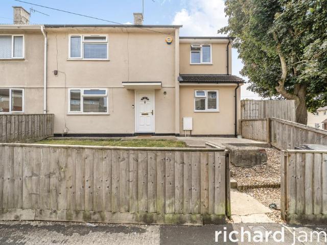 3 bedroom end of terrace house for sale