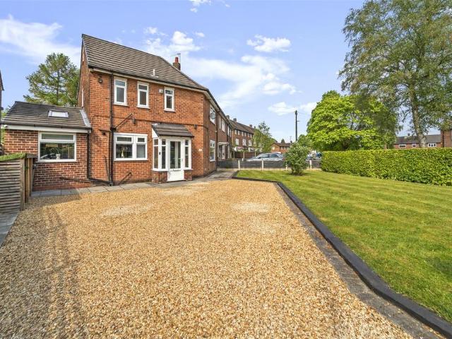 3 bedroom end of terrace house for sale
