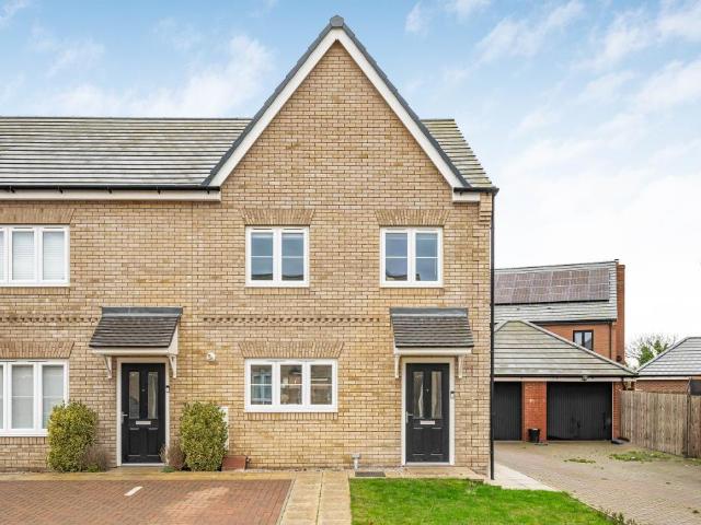 3 bedroom end of terrace house for sale