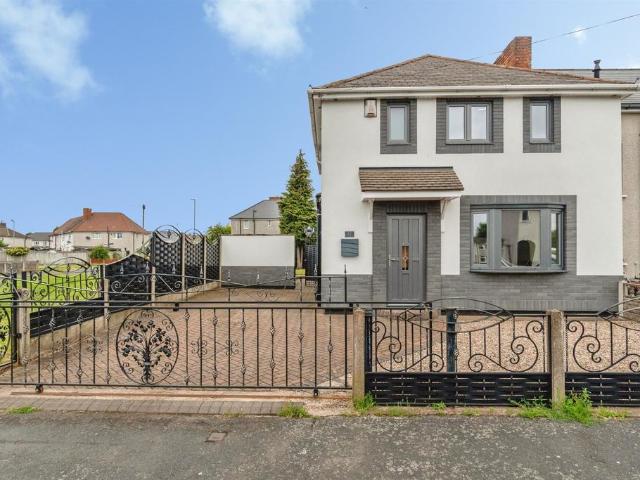 3 bedroom end of terrace house for sale