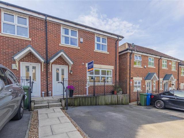 3 bedroom end of terrace house for sale